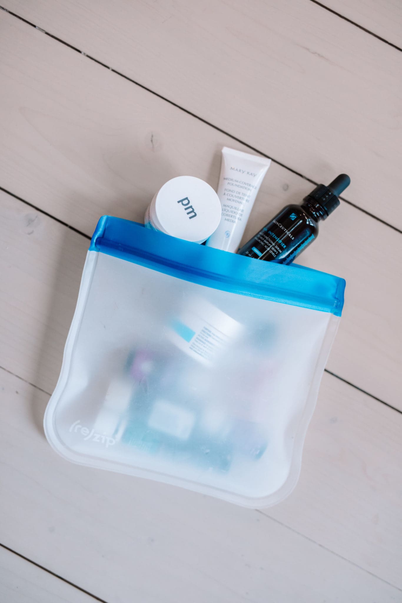 How To Pack for a Warm Weather Vacation in a Carry On - Living in Yellow