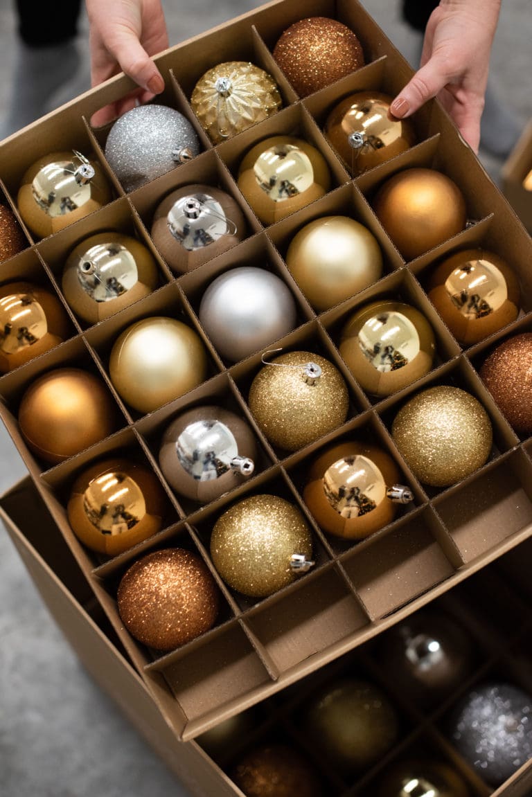 How to Decorate Your Tree in 10 Minutes or Less - Living in Yellow