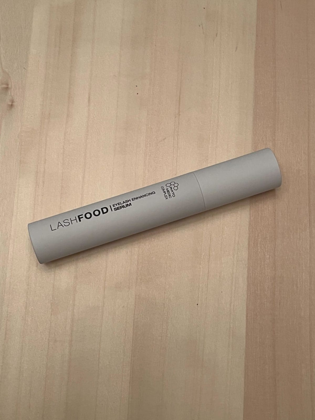 We Tried 5 Lash Serums And These Were Our Results - Living in Yellow