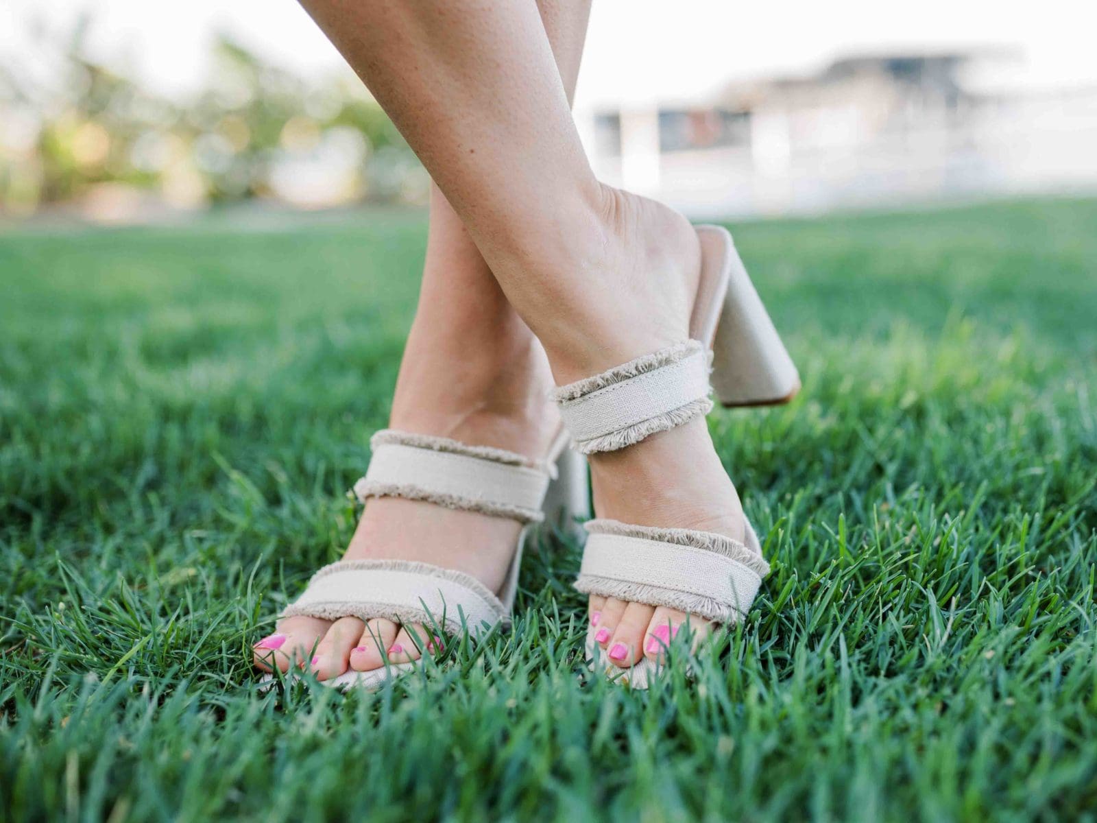 4 Summer Event Ready Looks - Living in Yellow