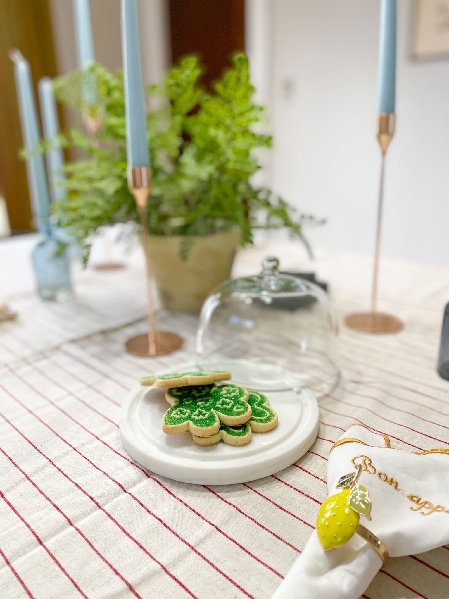 10 Simple Spring Home Decor Ideas - Living in Yellow