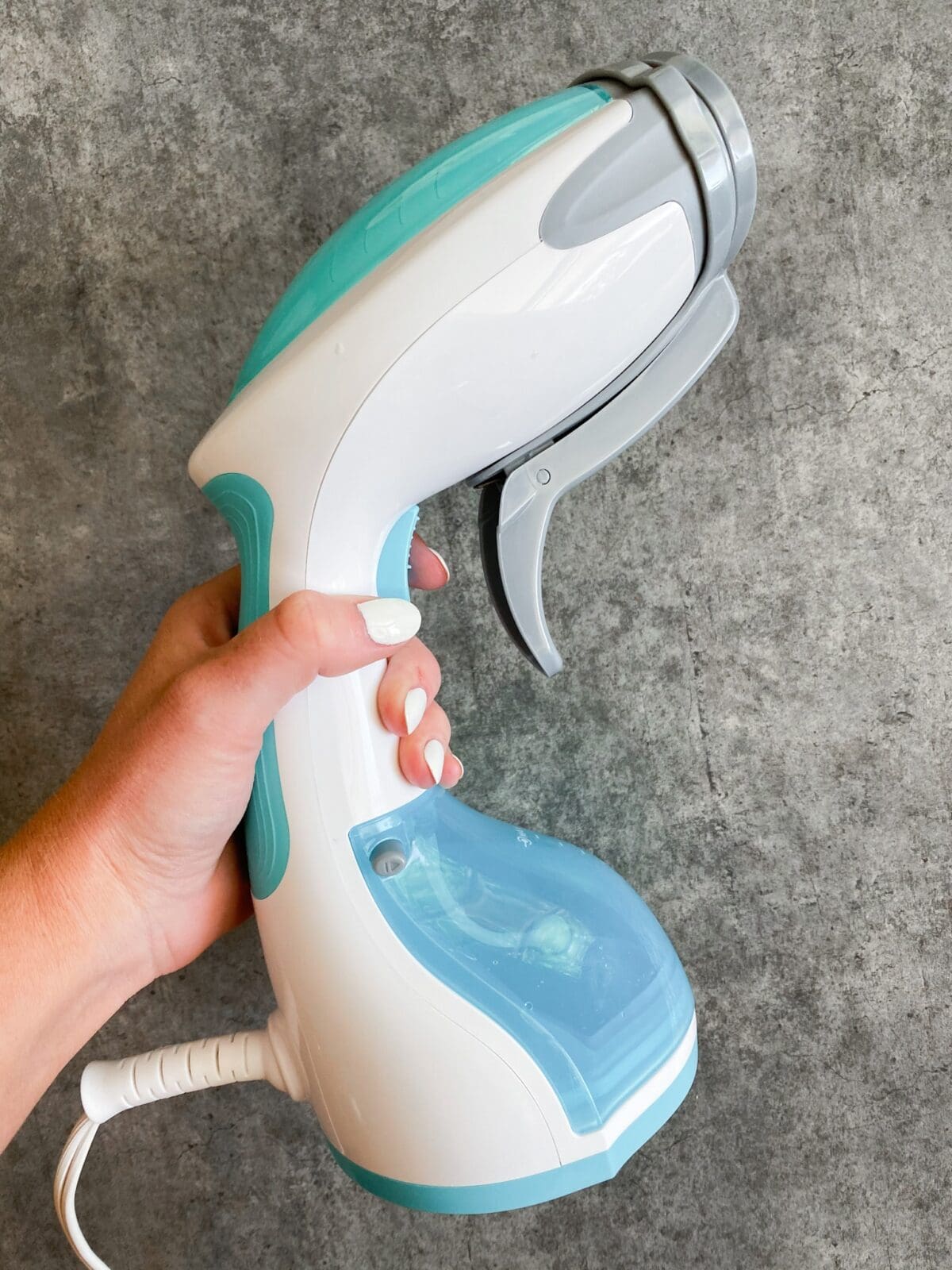 The Best Steamers To De-Wrinkle Your Clothes - Living in Yellow