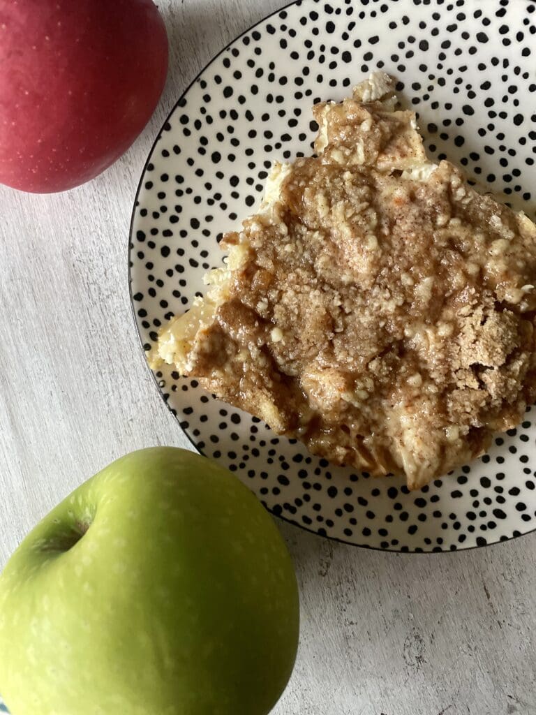 The Best Apple Recipes To Make This Fall - Living in Yellow