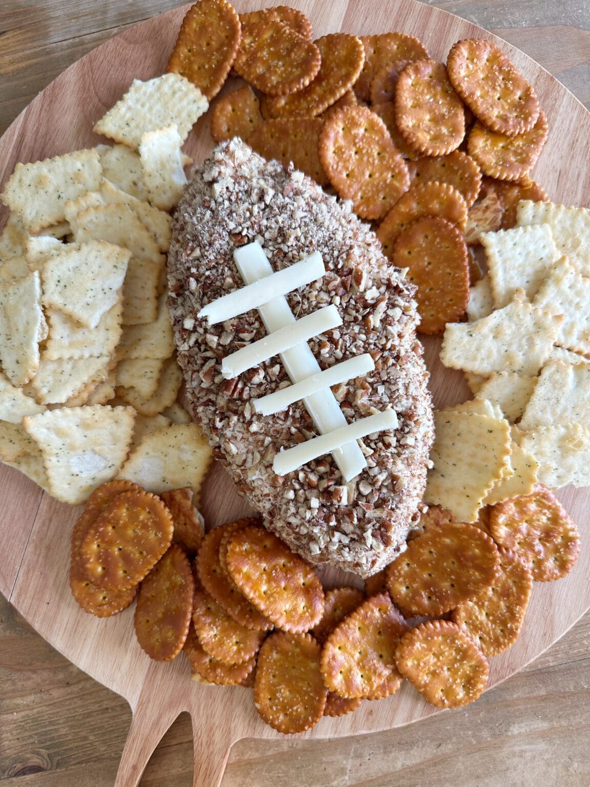 Game Day Eats: Crowd Pleasing Football Foods - Living in Yellow
